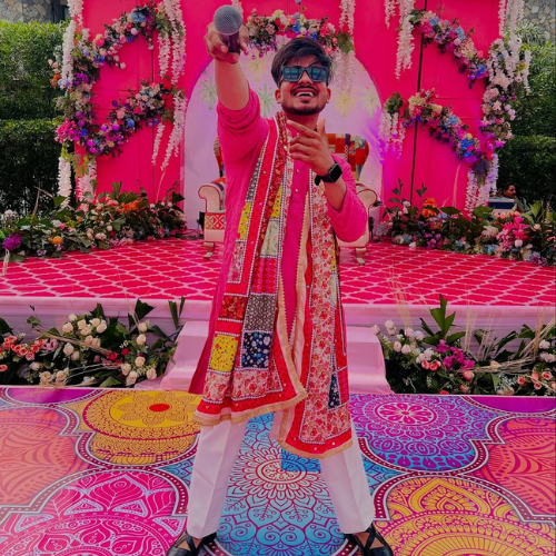 Book Top 10 Anchor in Indore, Gwalior, Sagar, Female Emcee