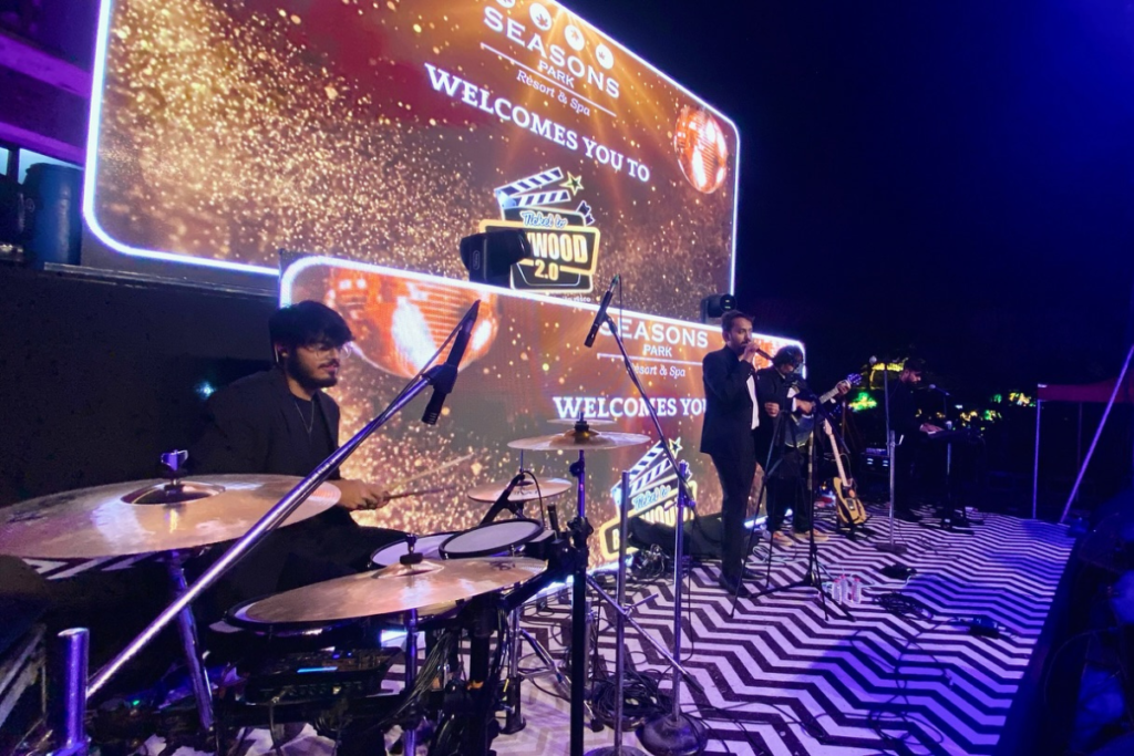 Popular Top 10 Live Band in Agra, Jhansi, Mathura